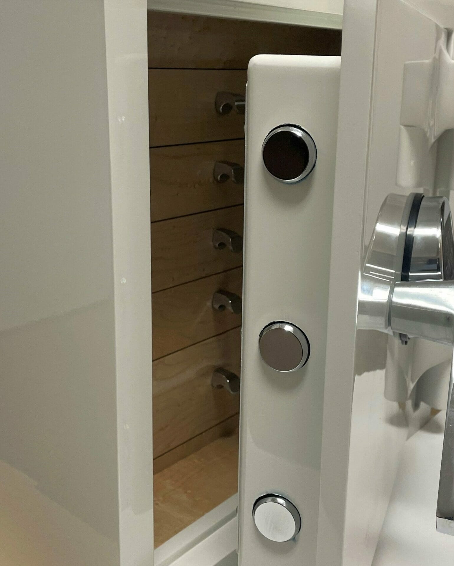 Jewelry Safes Custom For You | Luxury Jewelry Safes